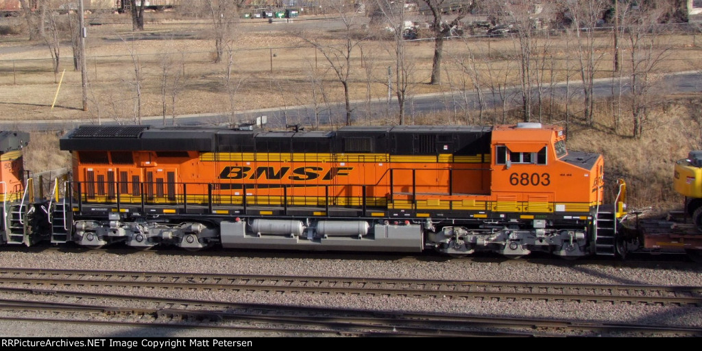 BNSF 6803